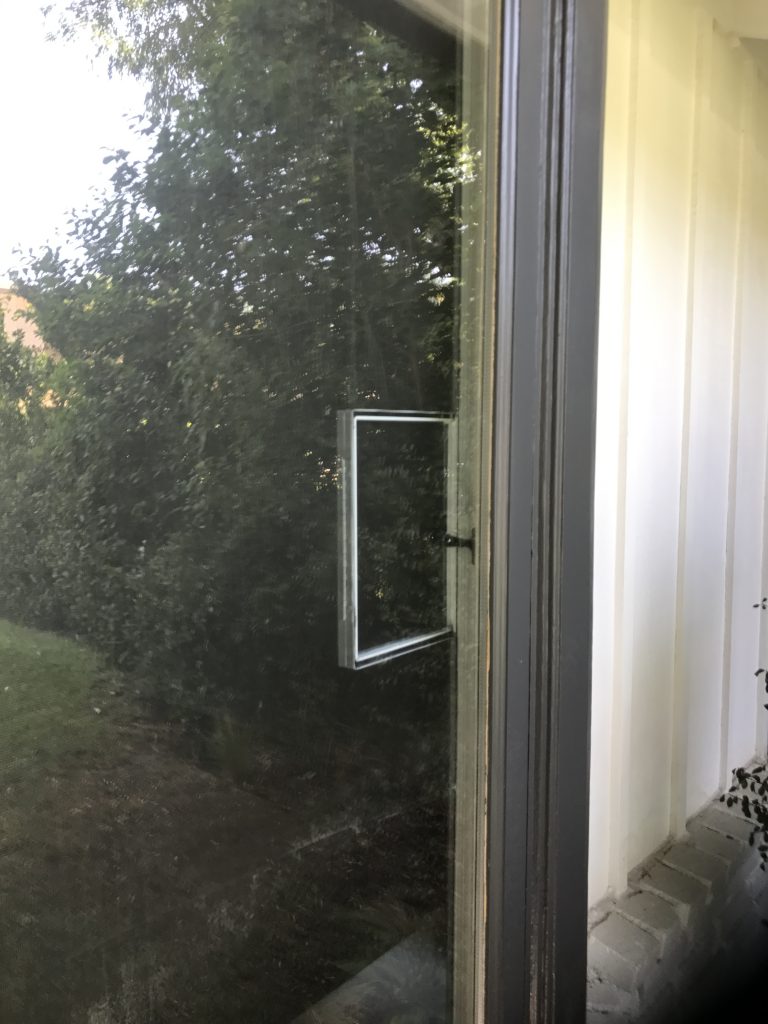 Window Screen Wickets | Retractable Screen Doors